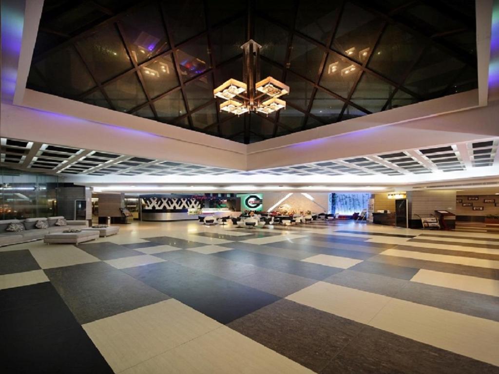 Top 10 Hotels With A Sea View In Cox's Bazar, Bangladesh | Trip101