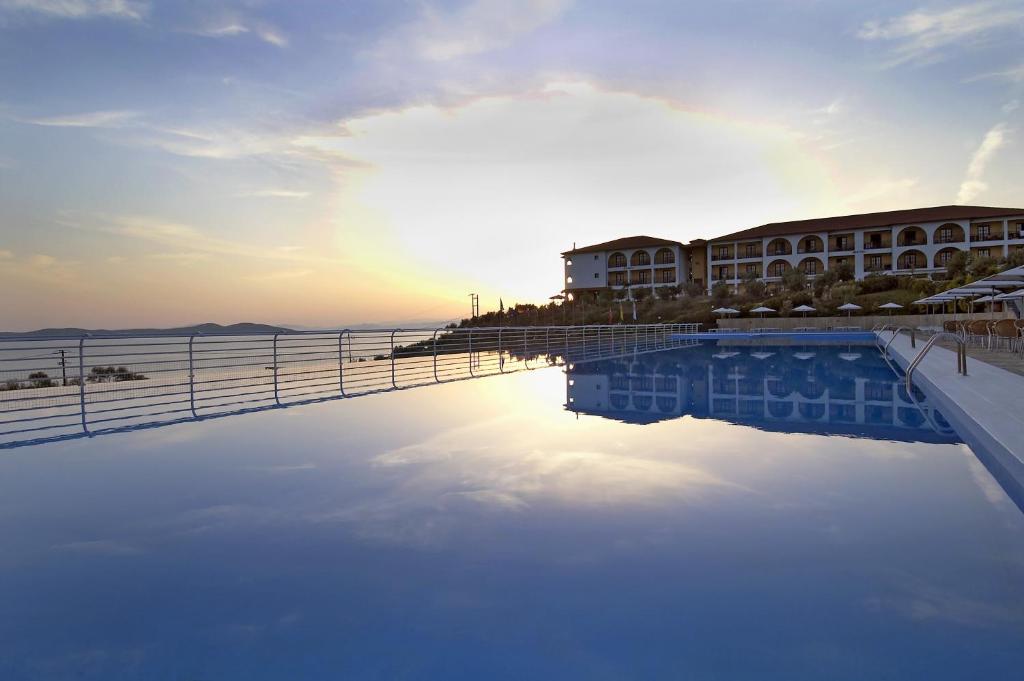 Akrathos Beach Hotel, Chalkidiki | 2024 Updated Prices, Deals