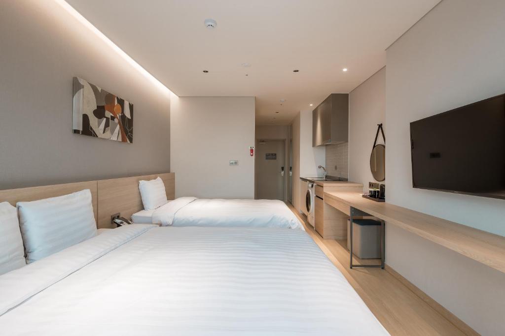 Chestertons Sokcho Hotel (Sokcho-si) - Deals, Photos & Reviews