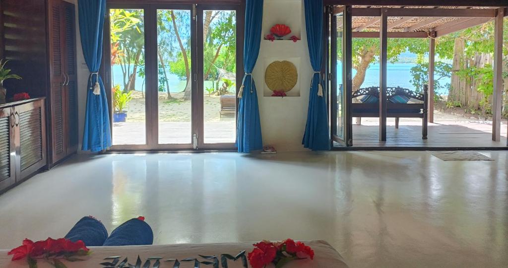 Navutu Stars Resort, Yasawa Islands | 2024 Updated Prices, Deals