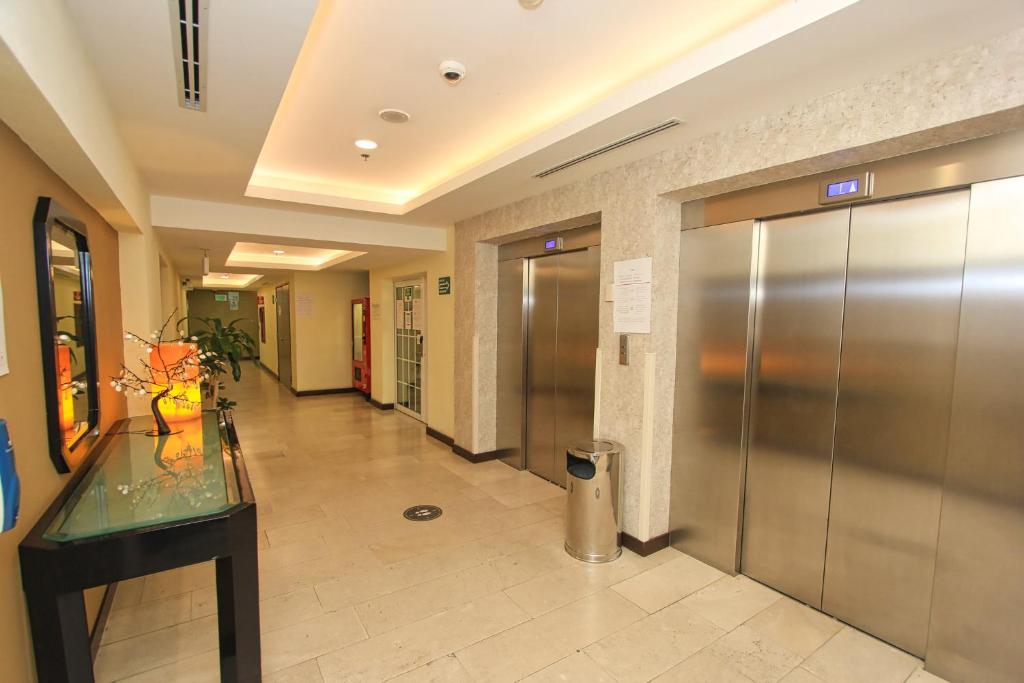 Holiday Inn Leon, Leon | 2025 Updated Prices, Deals