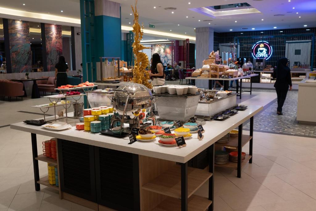 The Waterfront Hotel, Kuching | 2024 Updated Prices, Deals