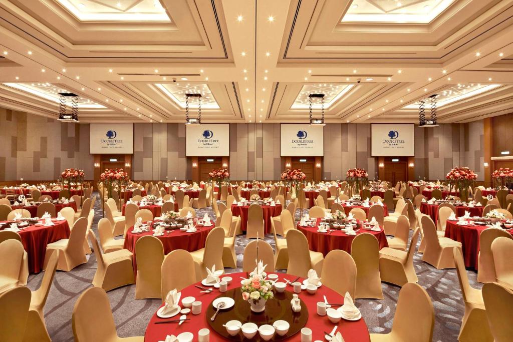 DoubleTree by Hilton Damai Laut Resort Lumut. JIMAT di Agoda.com!