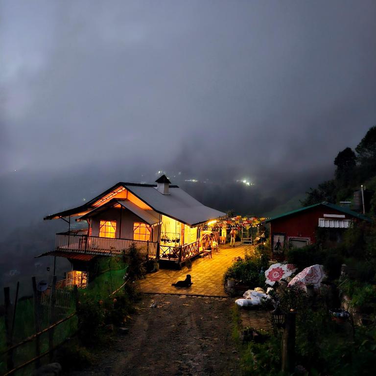 Valley View Cottage & Restaurant, Pangot Ghughukham PO- Saur, Naini Tal