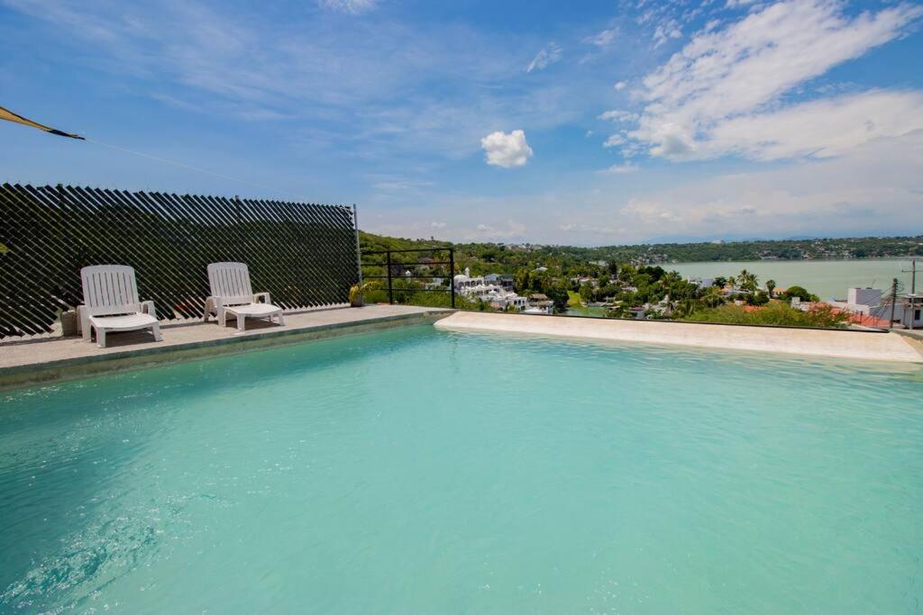 Up to 20% off - ¡Nueva! Bamboo Sunset (Alberca & Diversión), Tequesquitengo