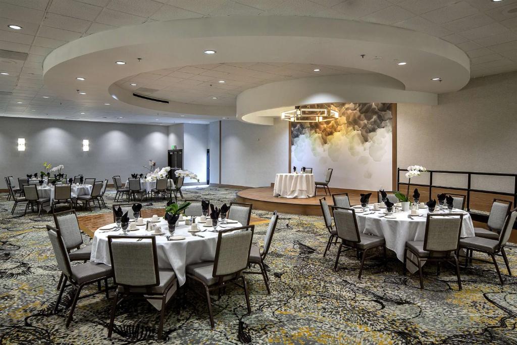 DoubleTree by Hilton Modesto, Modesto (CA) | 2024 Updated Prices, Deals