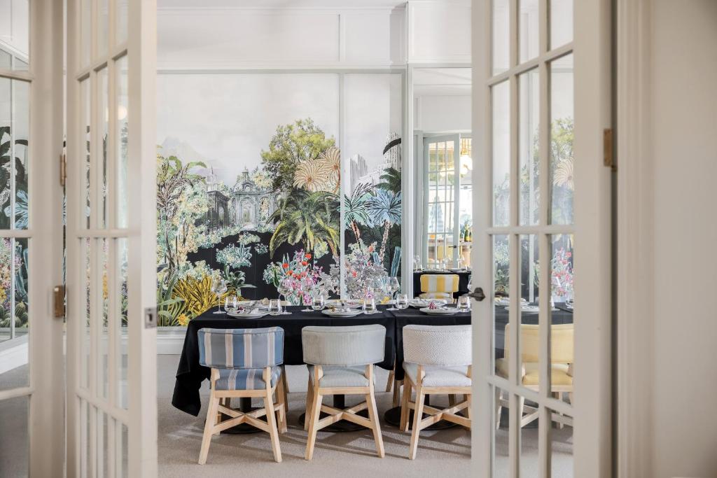 The Adnate Perth - Art Series, Perth | 2024 Updated Prices, Deals