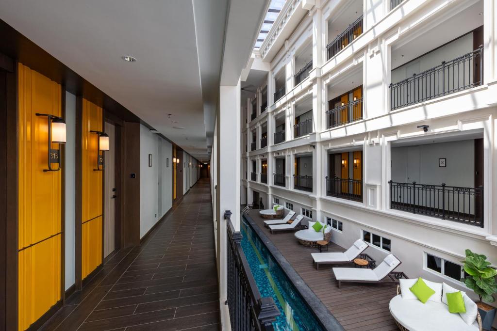 The George Penang by The Crest Collection Hotel - Deals, Photos & Reviews