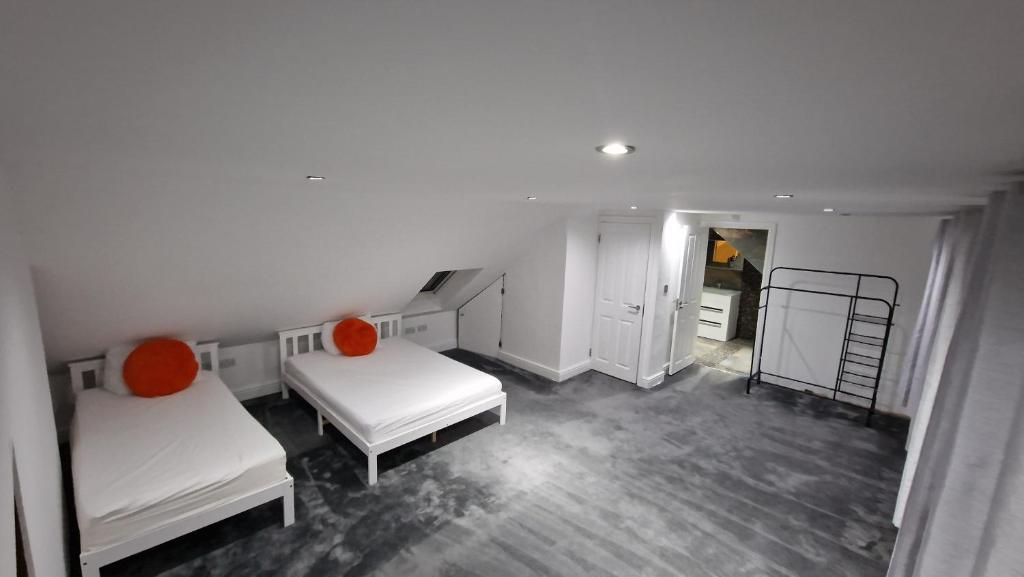 Up to 28% off - Comfort Sleep - Rooms with shared facilities, Windsor