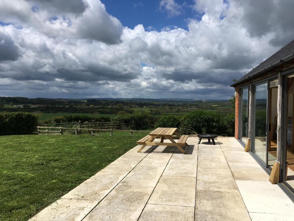 Red Brick Barn, Sutton under Brailes from £40pp - Book Now