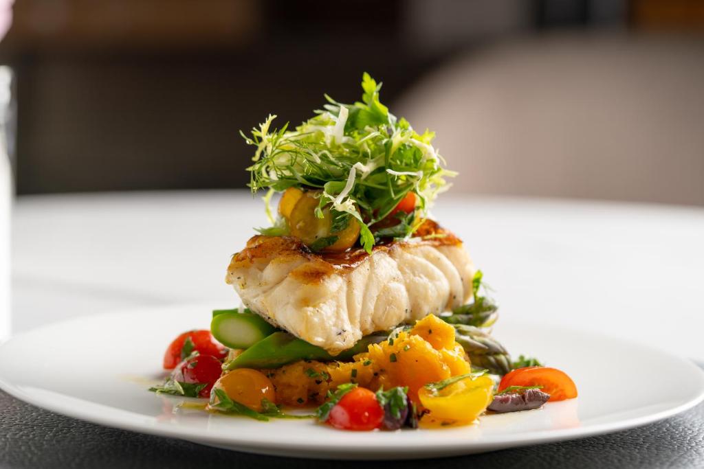 Four Seasons Hotel Riyadh at Kingdom Centre, Riyadh | 2024 Updated ...