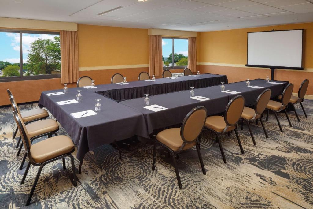 DoubleTree by Hilton Boston North Shore Hotel, Danvers (MA) | 2024 ...