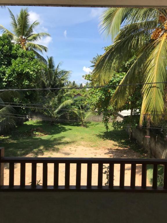 BOOK >> WH Beach Resort in Mirissa, Sri Lanka