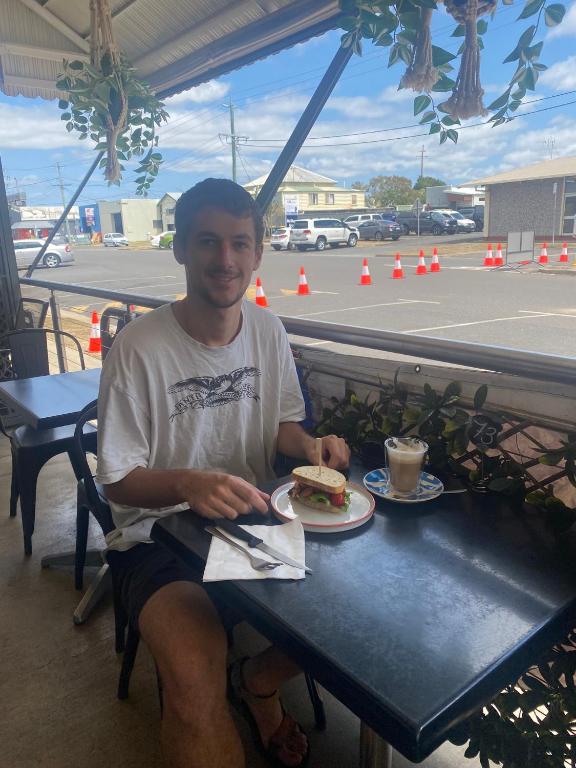 Tomato Backpackers Hostel (Bundaberg) - Deals, Photos & Reviews