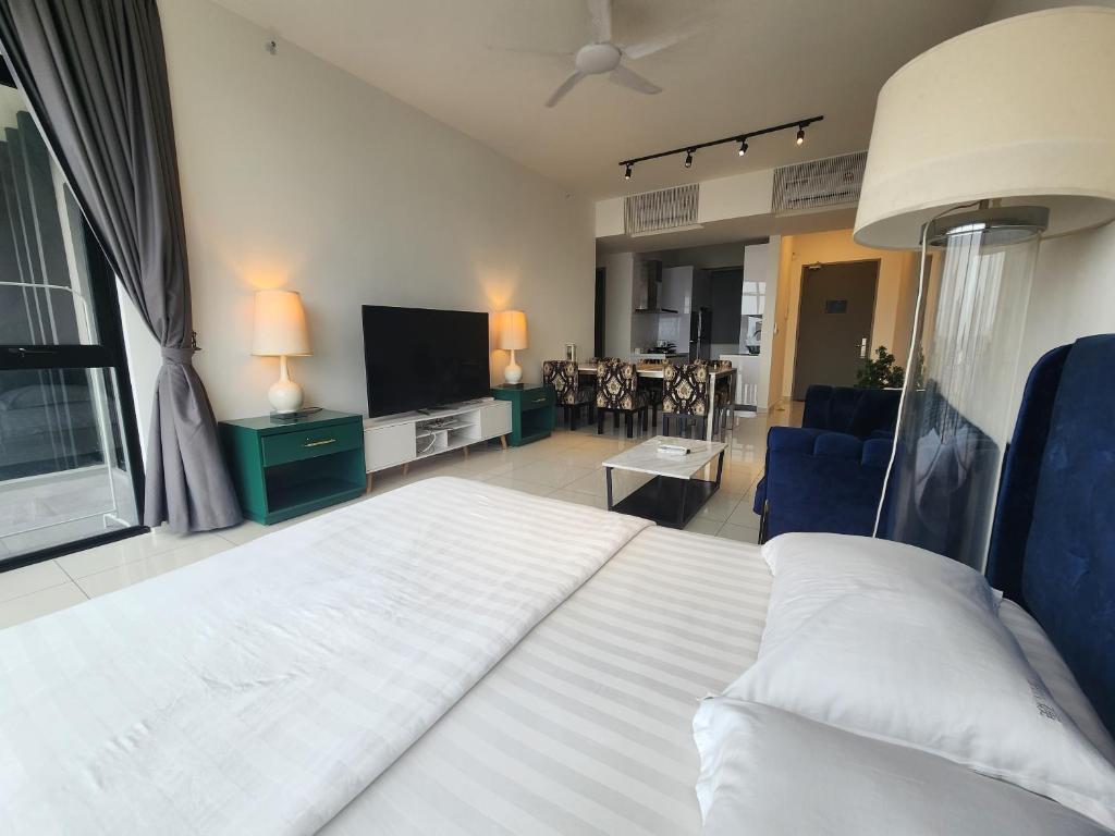 Beacon Executive Suite @ George Town Hotel (Penang) - Deals, Photos ...