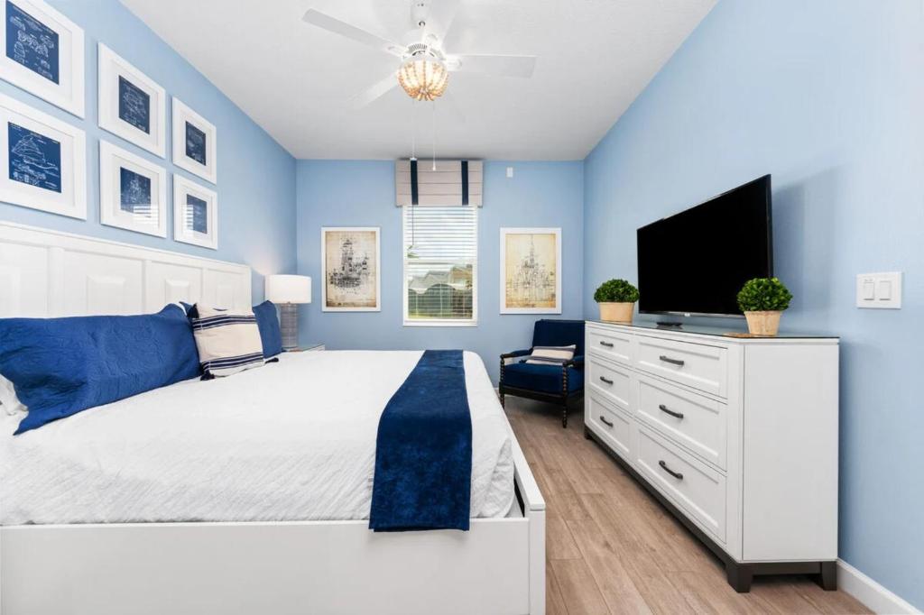 Experience Ultimate Luxury in this 9-Bedroom Home with Cinema and ...