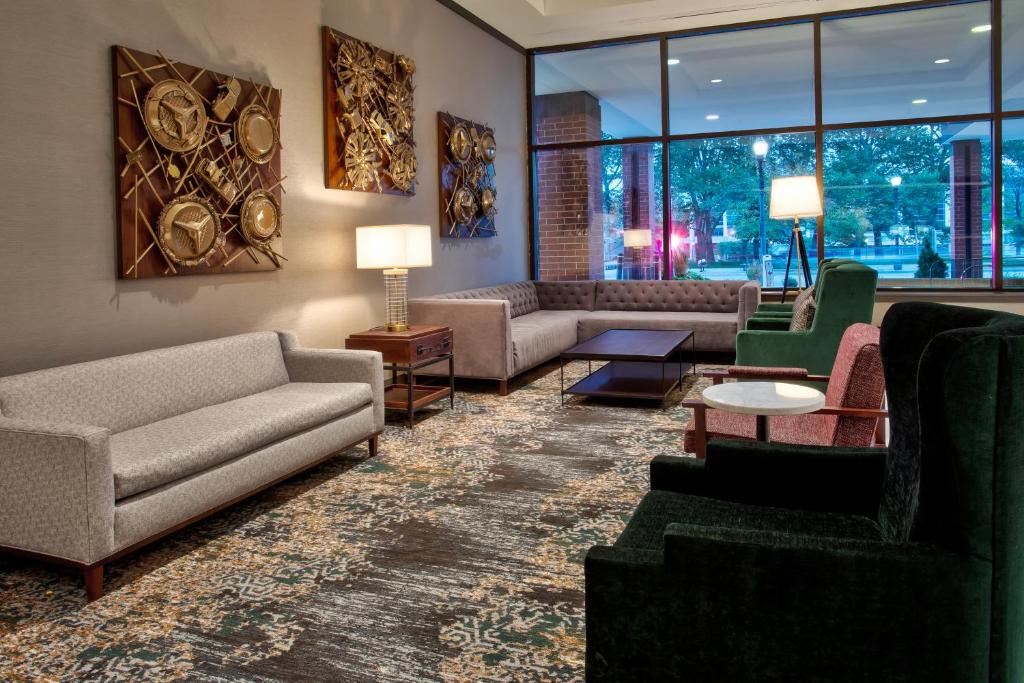 DoubleTree by Hilton Lansing, MI, Lansing (MI) | 2024 Updated Prices, Deals