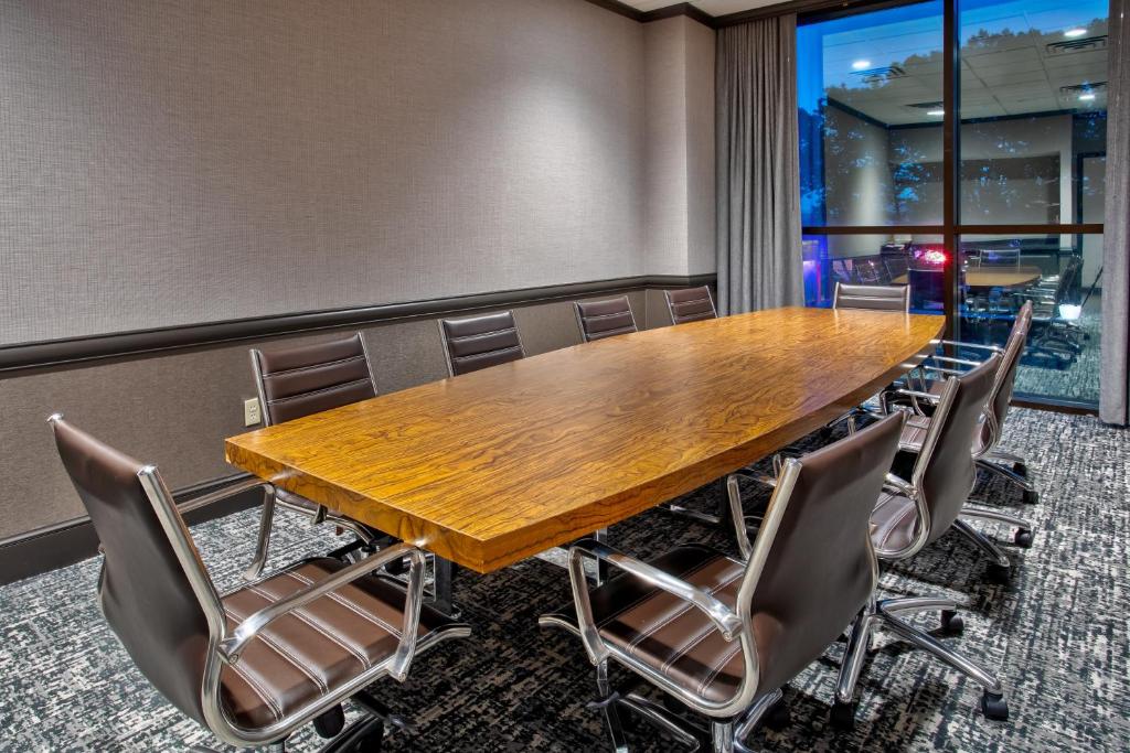 DoubleTree by Hilton Lansing, MI, Lansing (MI) | 2024 Updated Prices, Deals