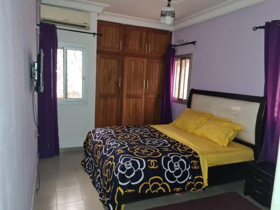 Regina Home Bonamoussadi, Douala 5eme, Douala