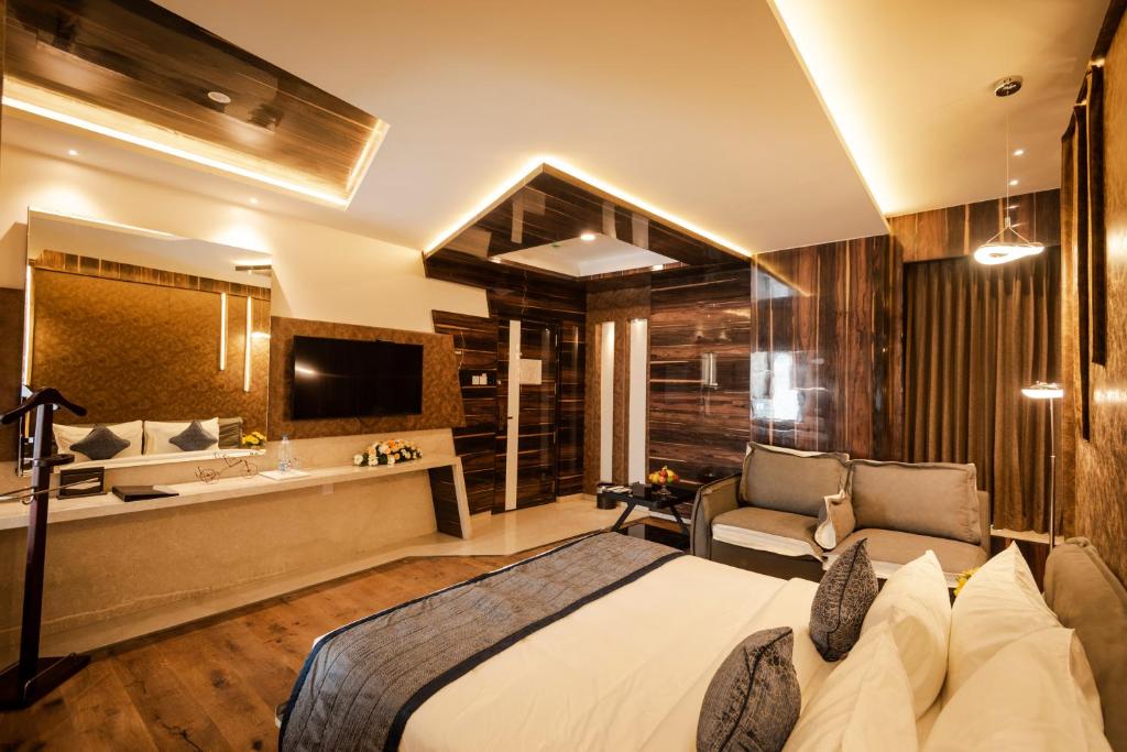 Hotel Park Elanza Coimbatore, India - Photos, Room Rates & Promotions