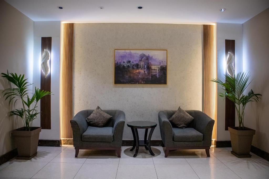 Best Price On Emaar Royal Hotel Al Madinah In Medina Reviews