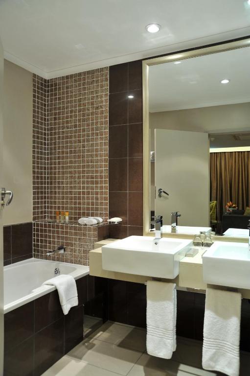 Cresta Mahalapye Hotel, Mahalapye | 2024 Updated Prices, Deals