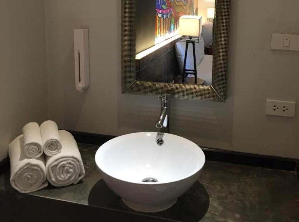 Cacha Hotel, Bangkok | 2024 Updated Prices, Deals