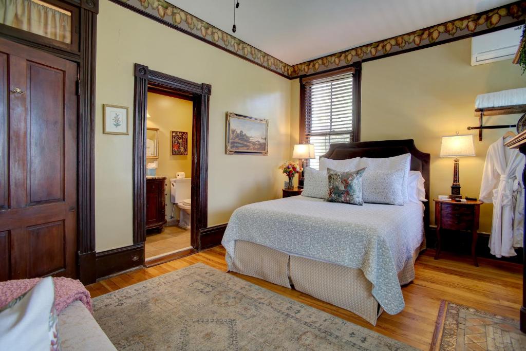 Azalea Inn and Villas, Savannah (GA) | 2024 Updated Prices, Deals
