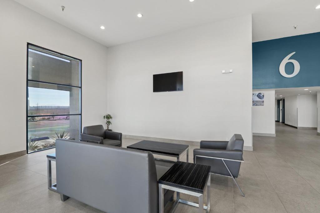 Perris Hotel Inn and Suites, Perris (CA) | 2024 Updated Prices, Deals