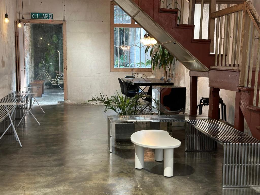 The Frame Guesthouse, Penang | 2024 Updated Prices, Deals