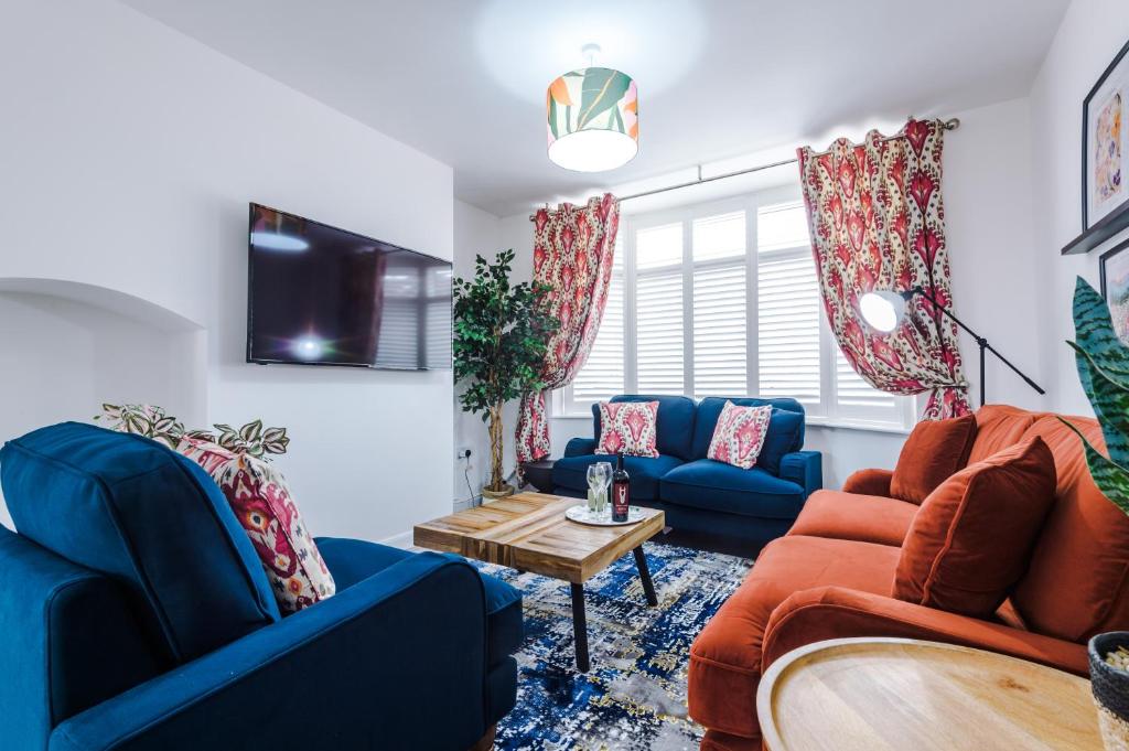 Up to 25% off - Lincroft House - 3Bed Luxury Retreat Serviced Holiday ...