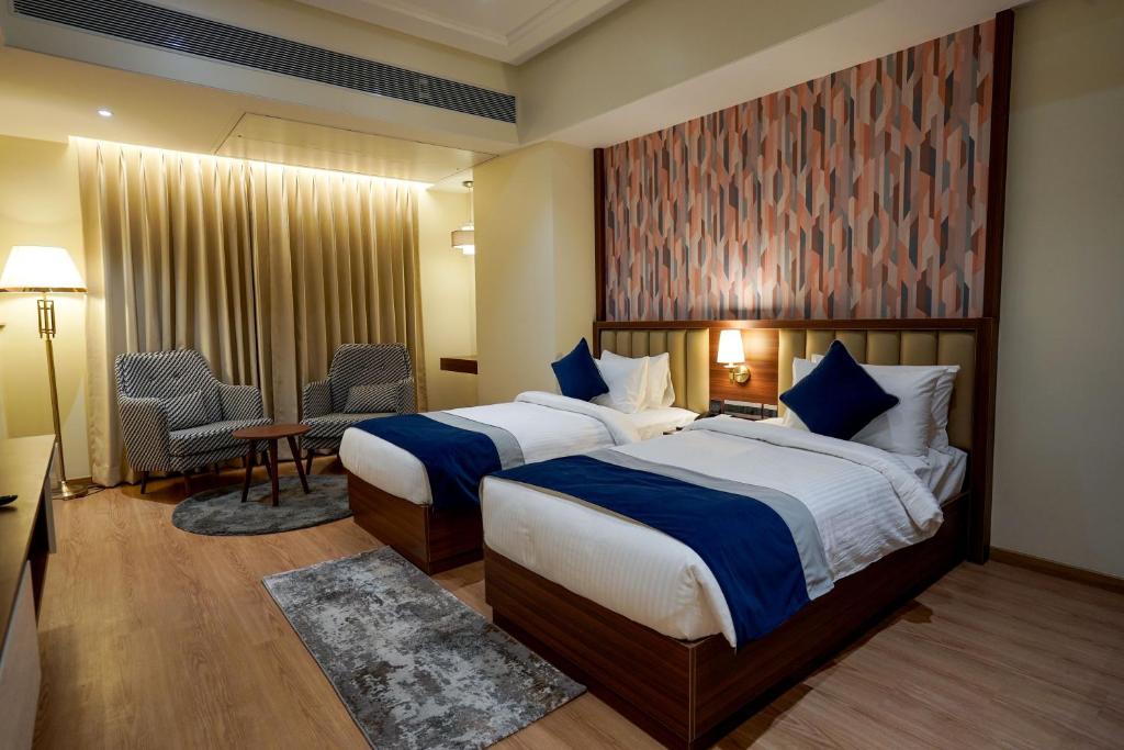 M2 Square by Monday Premium, Nagpur up to 32% OFF - Book Now