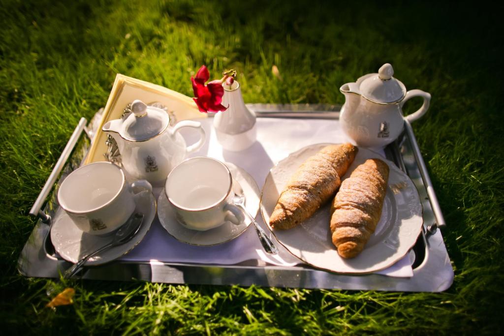 Hotel Restaurant La Castel, Iasi | 2025 Updated Prices, Deals