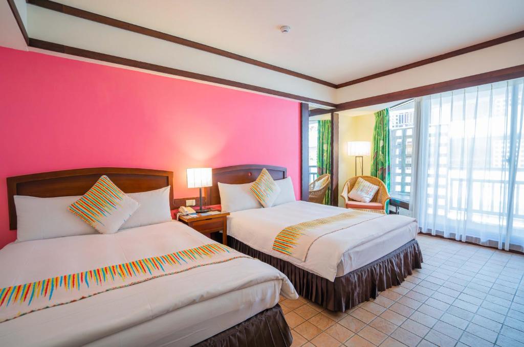 Yoho Beach Resort - 2025 Cheaper Prices!