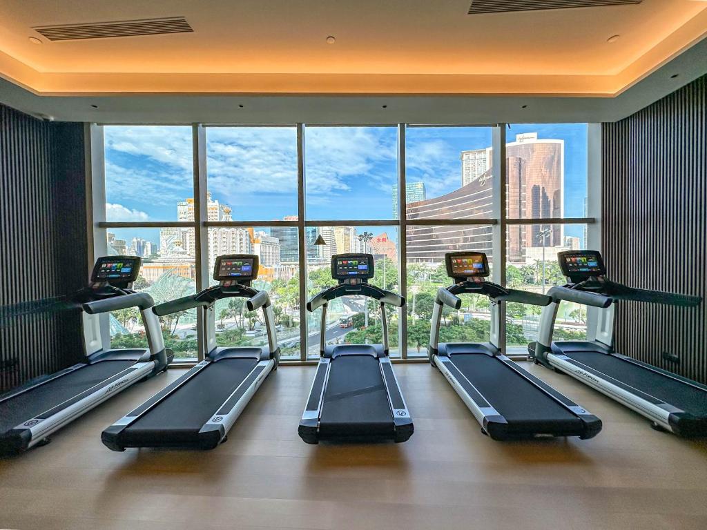 Best Price on YOHO Treasure Island Hotel in Macau + Reviews!