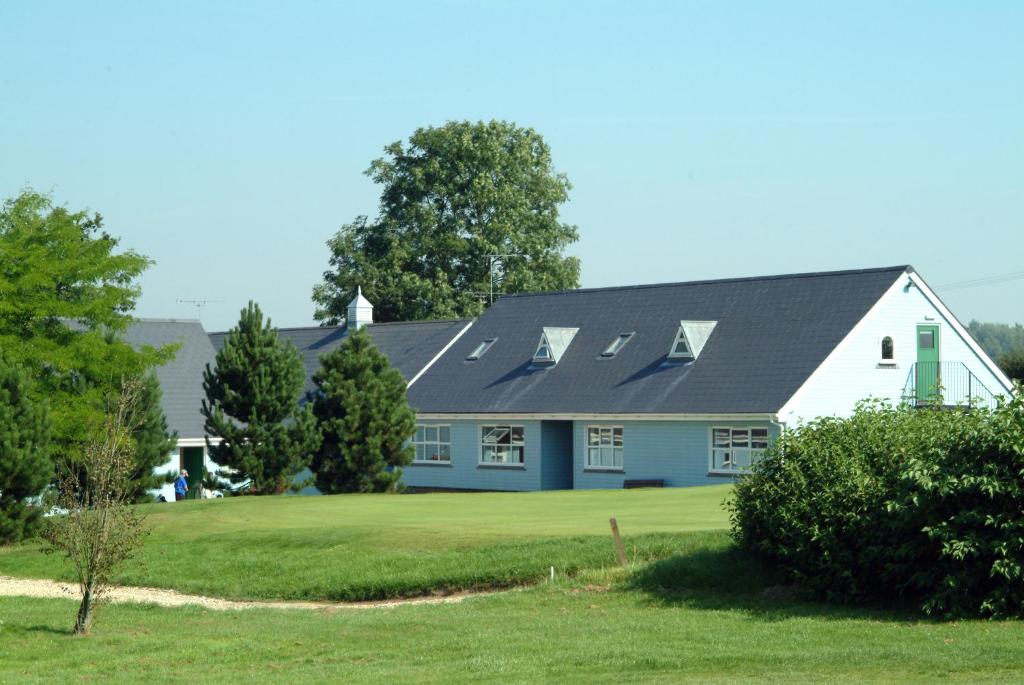 Richmond Park Golf Club, Watton from £58 - Book Now