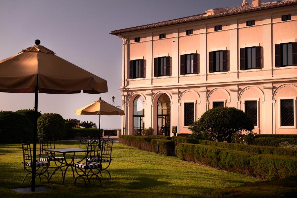 La Posta Vecchia Hotel, Rome | 2024 Updated Prices, Deals