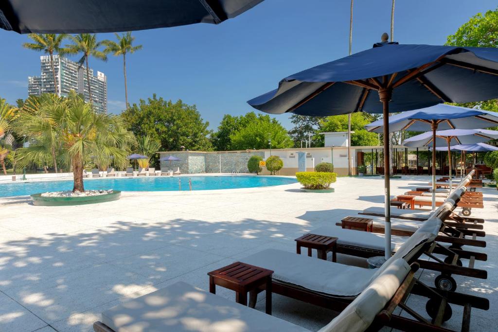 Inya Lake Hotel, Yangon | 2025 Updated Prices, Deals