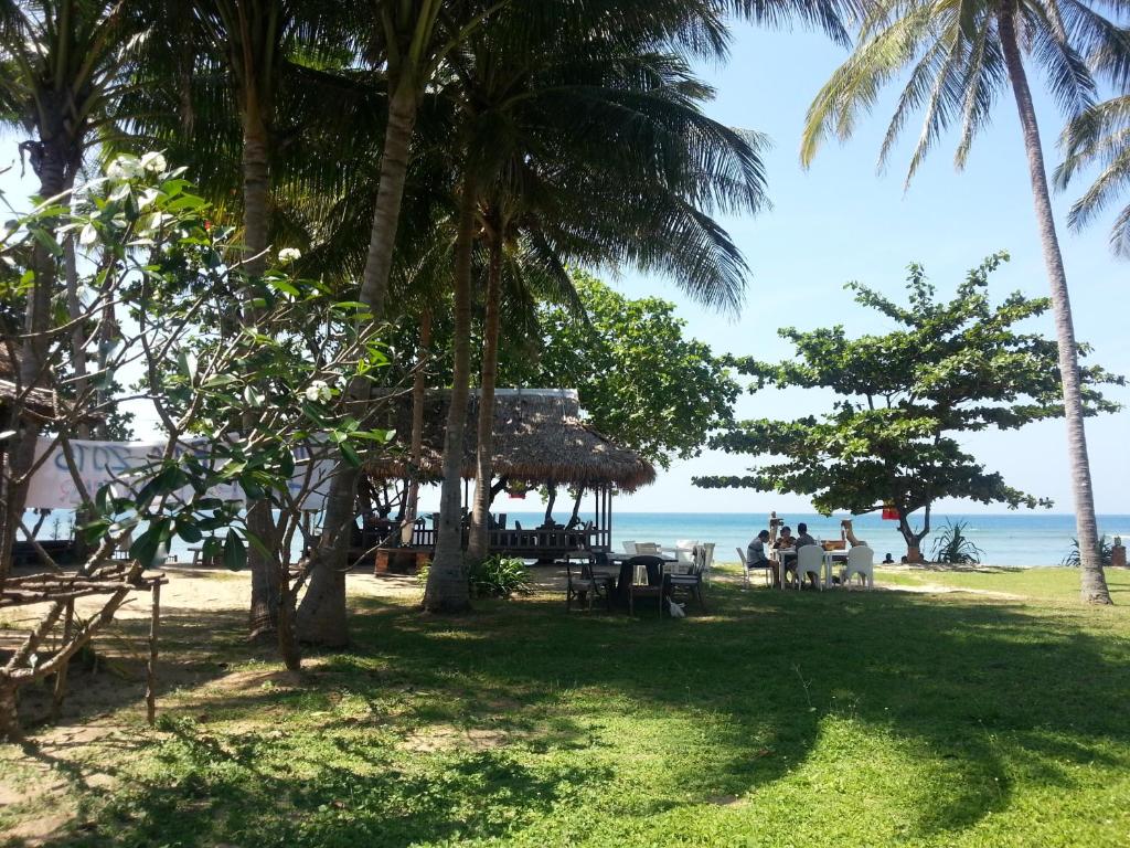 New Ozone Resort and Spa, Koh Lanta | 2024 Updated Prices, Deals