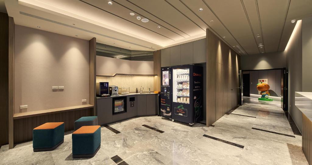 Best Price on Orange Hotel-Hanzhong in Taipei + Reviews!