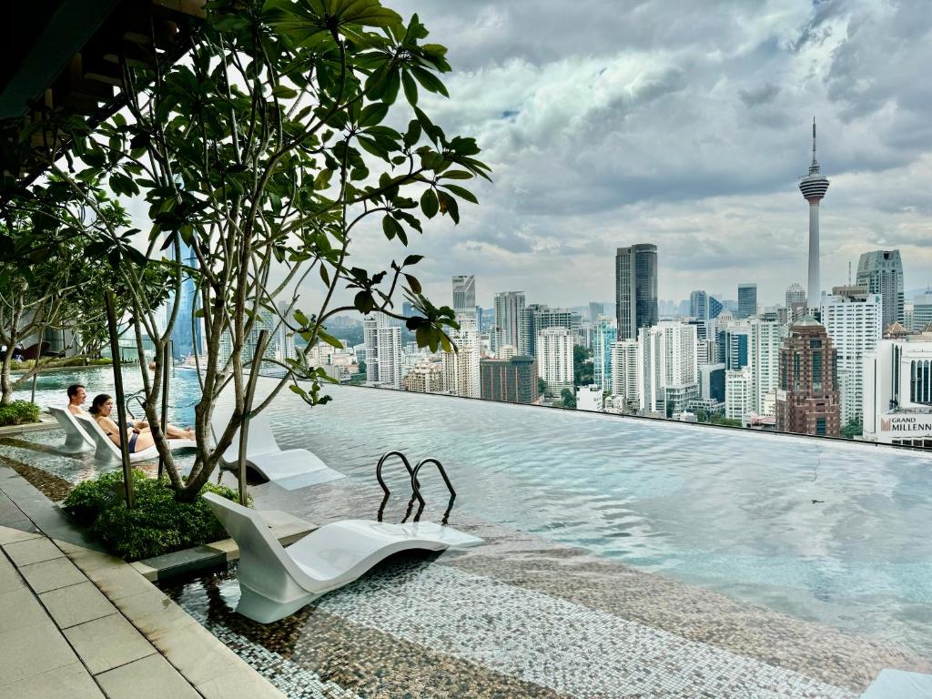 Axon Residence By Luxury Suites, Kuala Lumpur up to 31% OFF