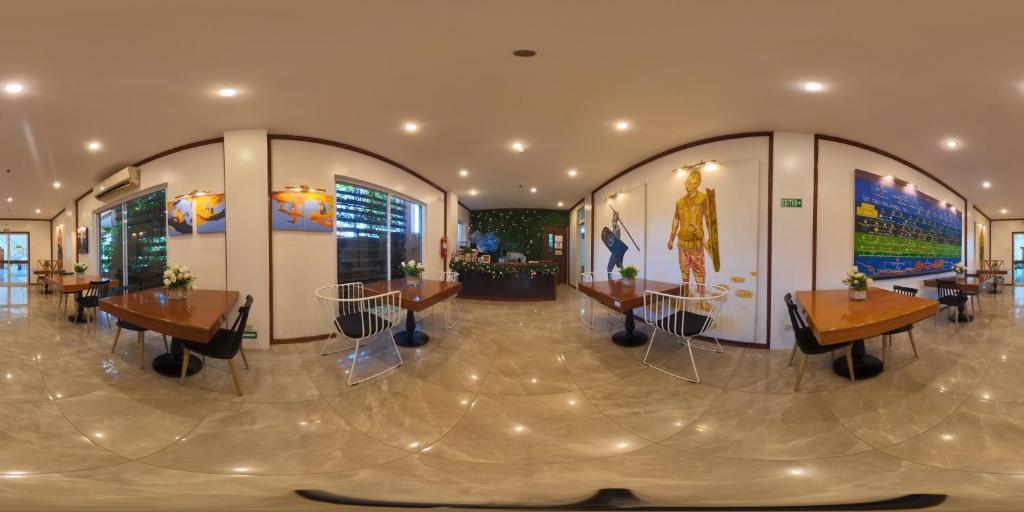 Best Price on Alunsina Hotel and Spa in Roxas City (Capiz) + Reviews!