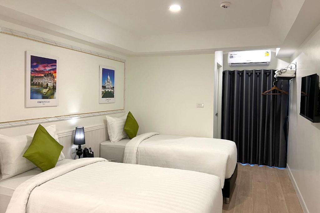Travelier Hostel, Bangkok | 2024 Updated Prices, Deals