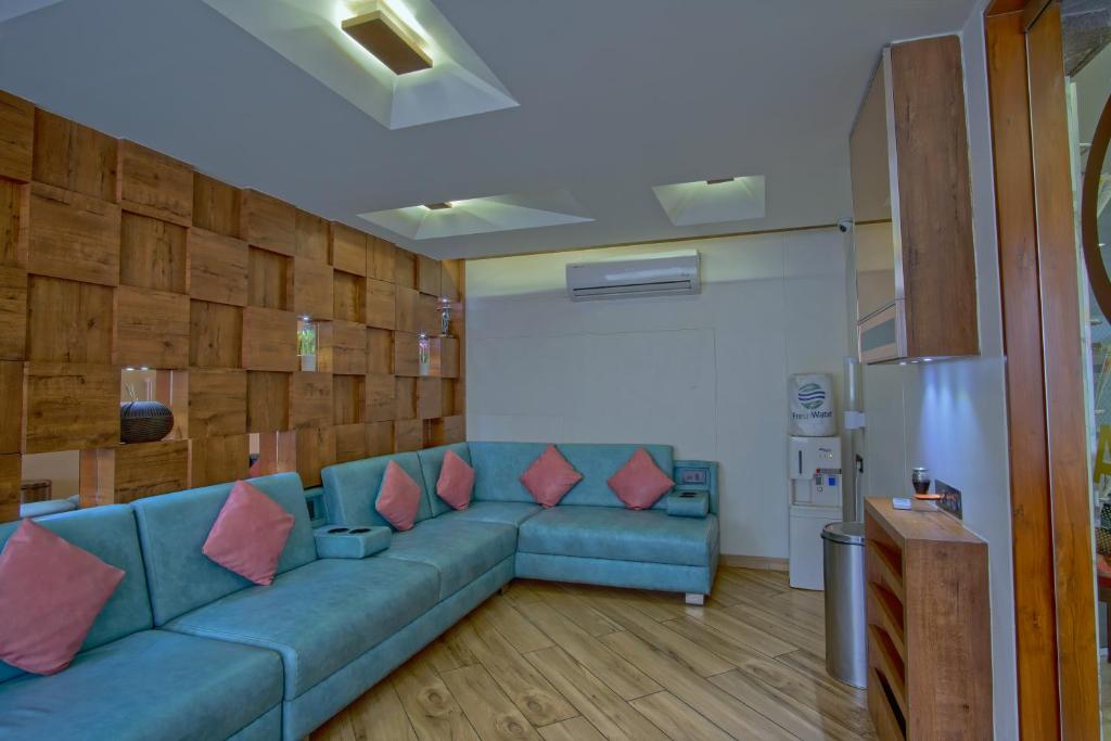 Hotel Limra, Surat | 2024 Updated Prices, Deals