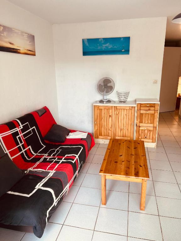 Up to 28% off - AZUREVA II Joli 2 pièces cabine piscine Richelieu Cap d ...