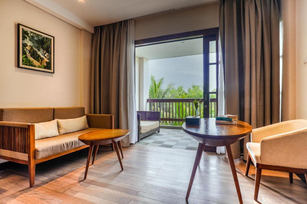 ROYAL TULIP SPRINGHILL RESORT JIMBARAN, Bali | 2024 Updated Prices, Deals