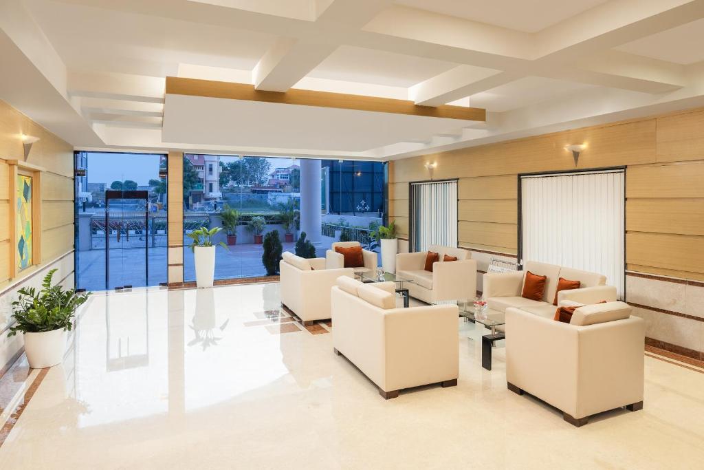 Claresta Hotels | Hosur 2020 UPDATED DEALS ₹4099, HD Photos & Reviews