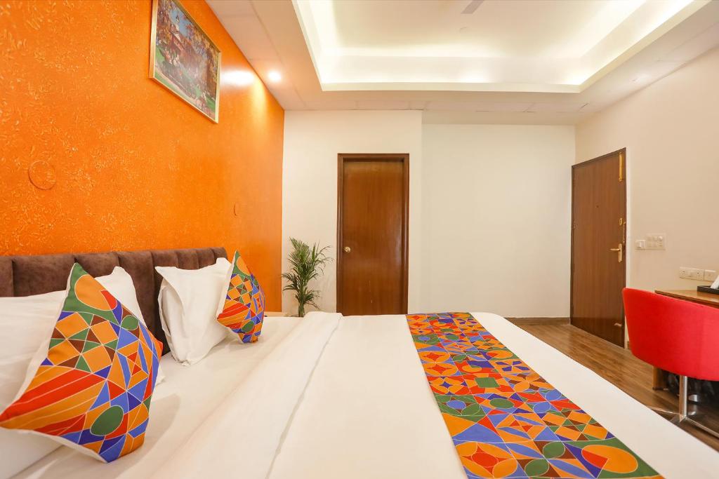 FabHotel The Indian, Gurgaon from $13 - Book Now