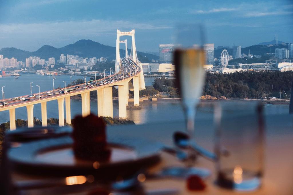 HUALUXE Xiamen Haicang Harbour View, Xiamen | 2024 Updated Prices, Deals