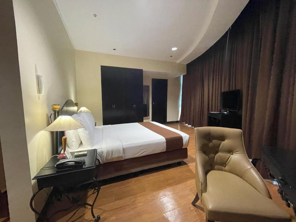 Golden Peak Hotel & Suites powered by Cocotel, Cebu | 2025 Updated ...